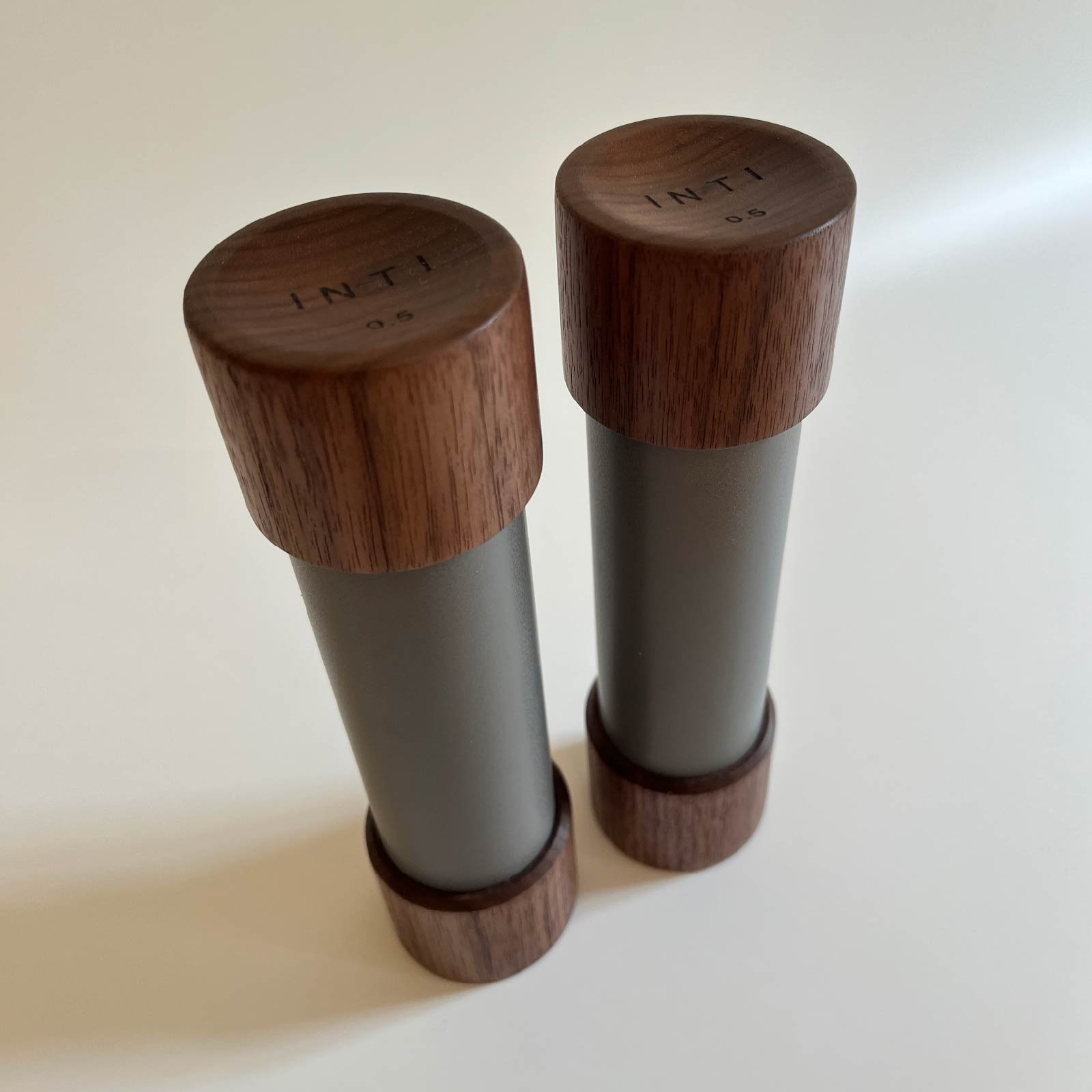 INTI Luxury Wood & Stone Dumbbells - Walnut